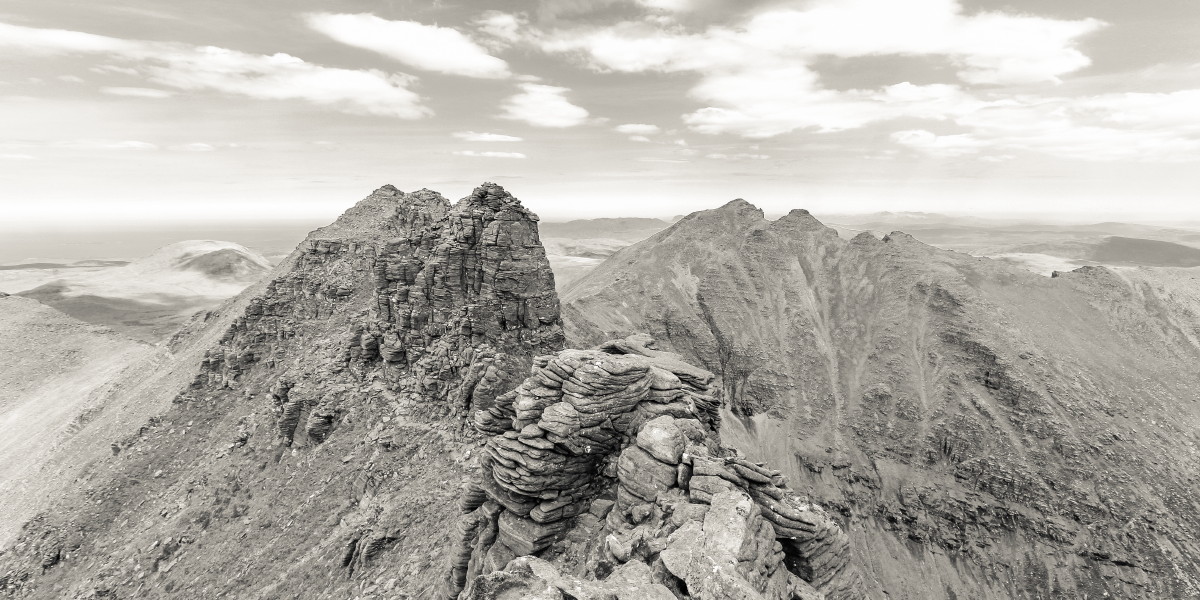 Scotland-Landscapes.com - Corrag Bhuidhe Pinnacles, An Teallach ...